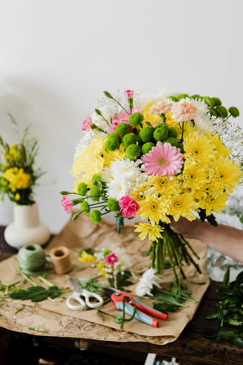 How Much Stem to Trim for Fresh Cut Flowers: Best Practices