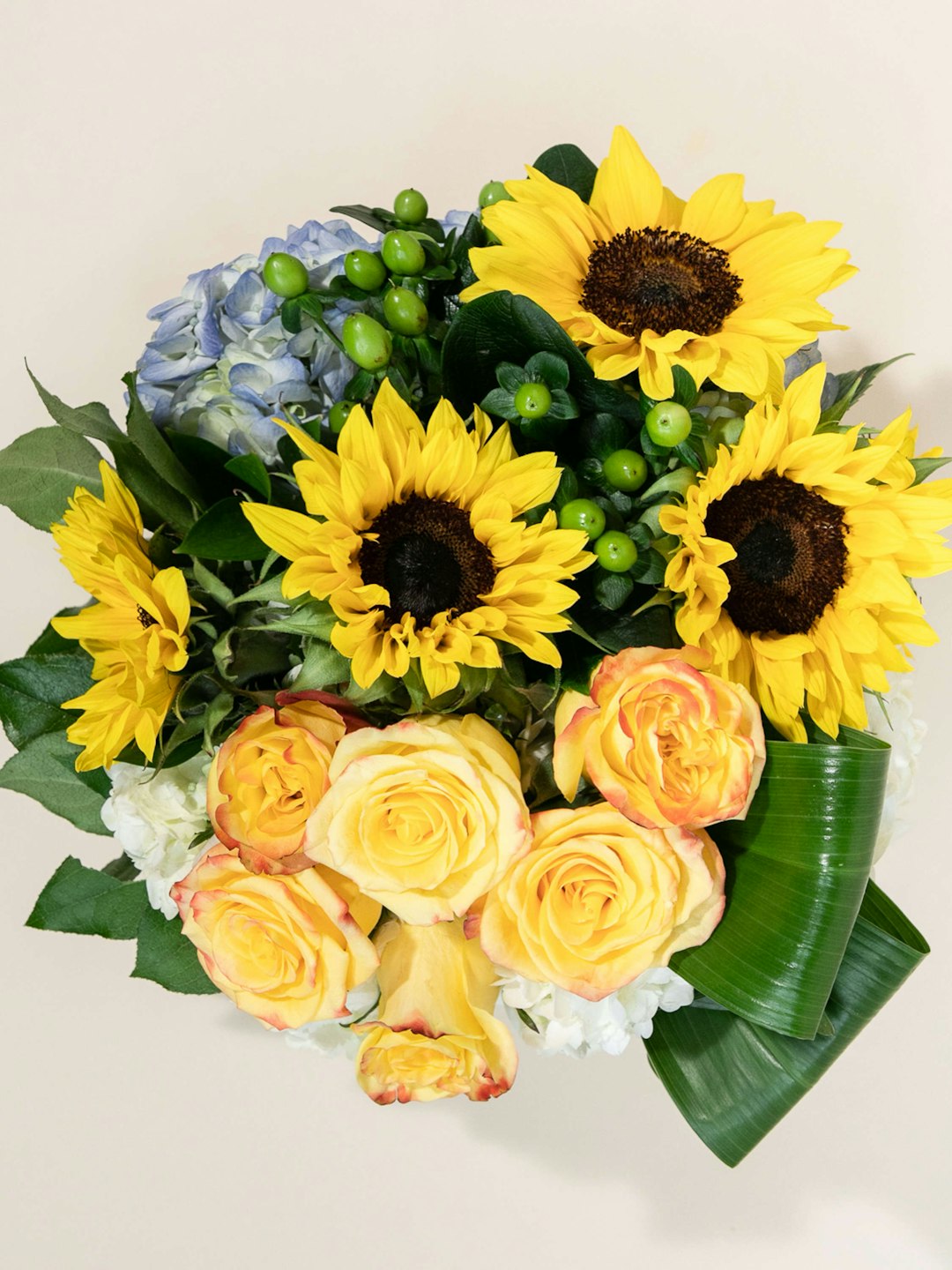 Floral Embrace - Los Angles #1 Florist - SameDay Delivery