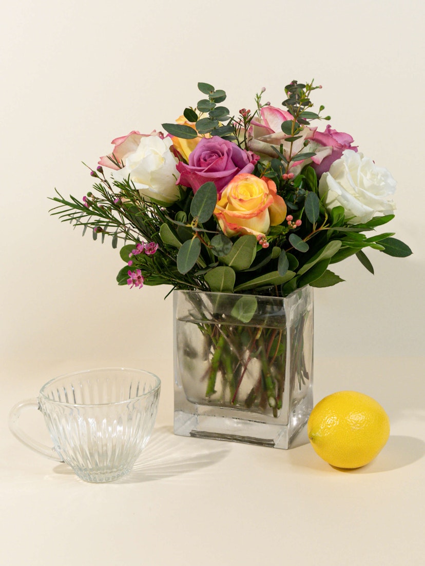 Red Glass Vase | Same-day Flower Delivery | French Florist