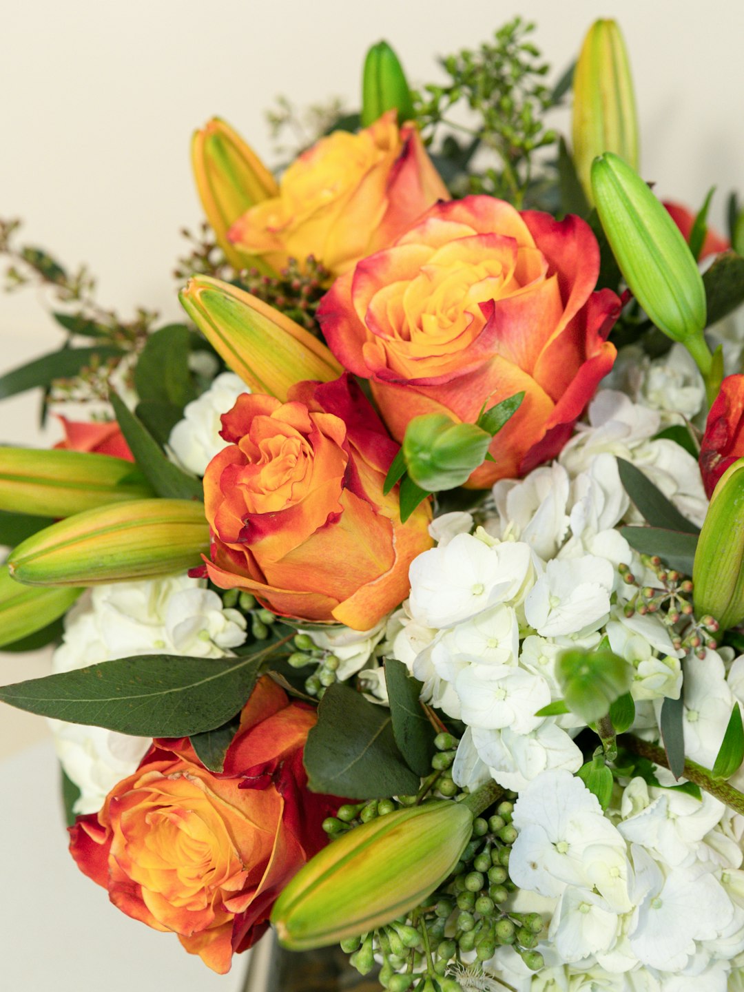 Rose and Lily Splendor: Creative Combination of Fragrance - Los Angeles ...